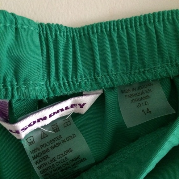 Allison Daley | Pants & Jumpsuits | Allison Daley Green Capri Pants ...